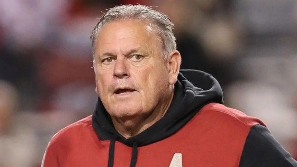 Razorbacks fans react in shock as coach Sam Pittman makes surprising ...